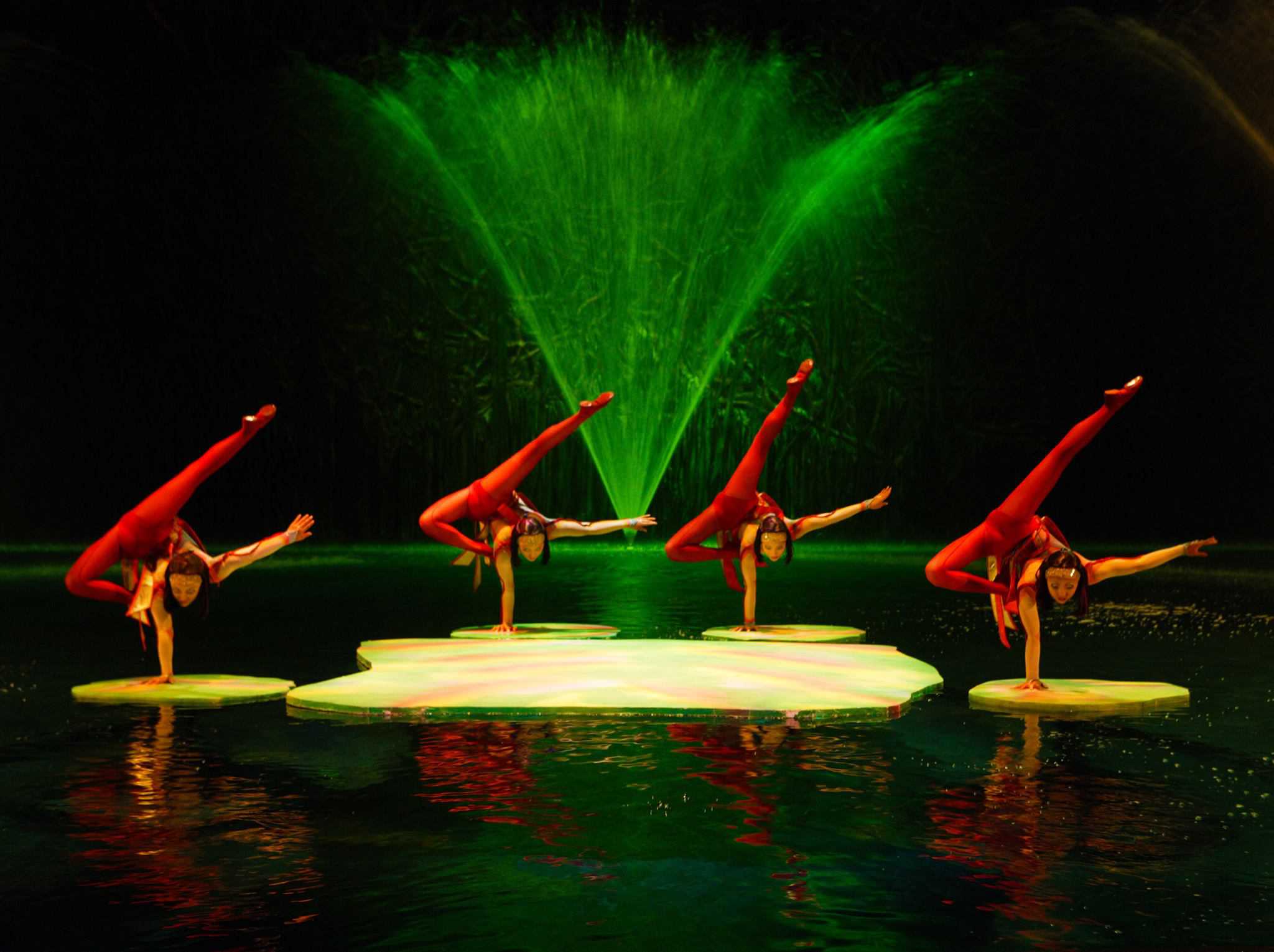 Revolutionizing Theater: Underwater Stage Lift Innovations