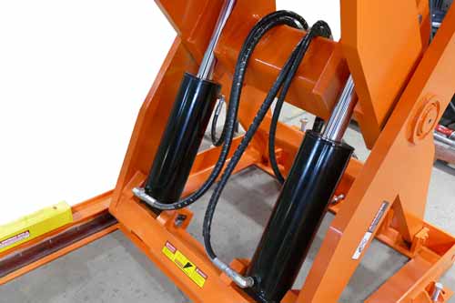 Custom Scissor Lift Tables for Efficient Workspaces