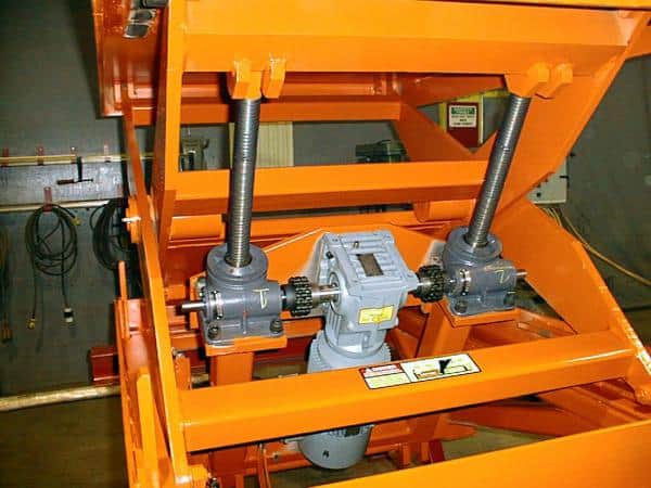 Mechanical Lifts for Steel Industry: Heavy Duty Solutions