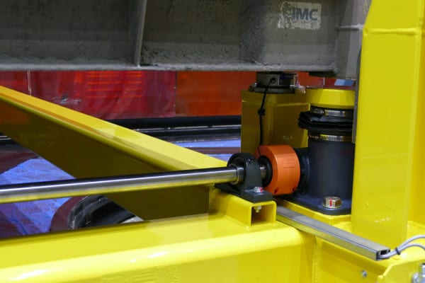 Efficient Lift Move Solutions with Rail Equipment