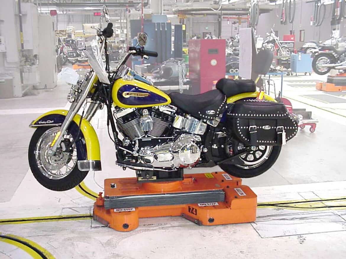 Custom Tow Line Carriers: Efficient Material Handling