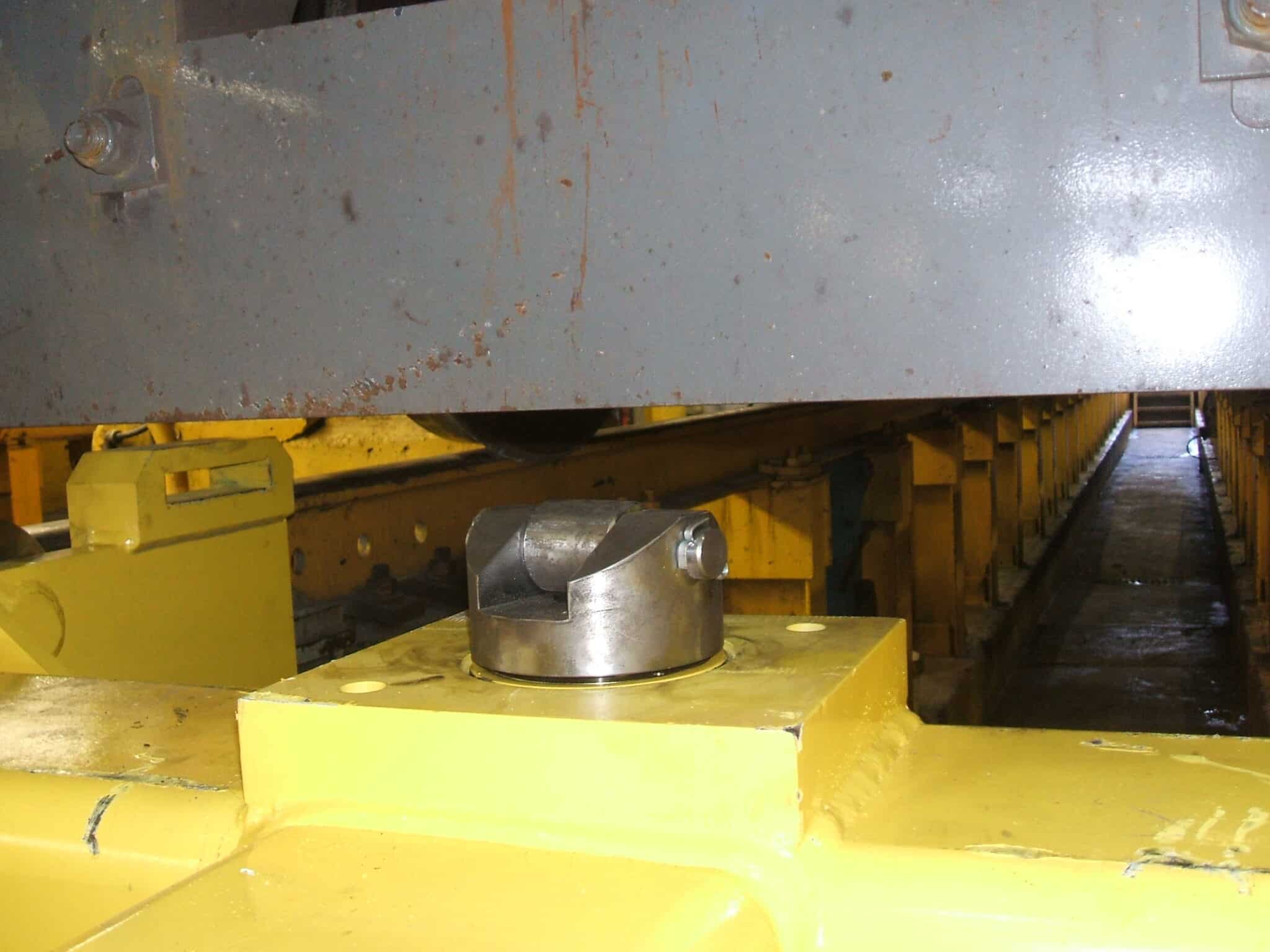 Traction Motor Dolly for EMD SD70ACE Locomotives - Handling