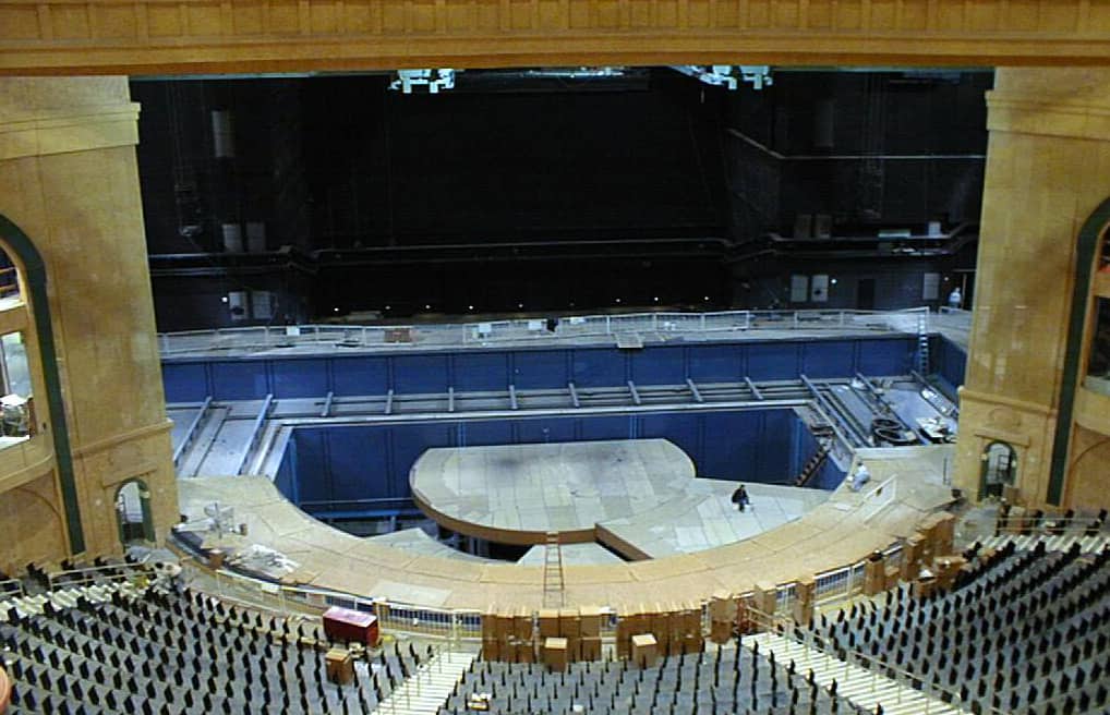 Underwater Stage Lifts for Cirque du Soleil’s O Show